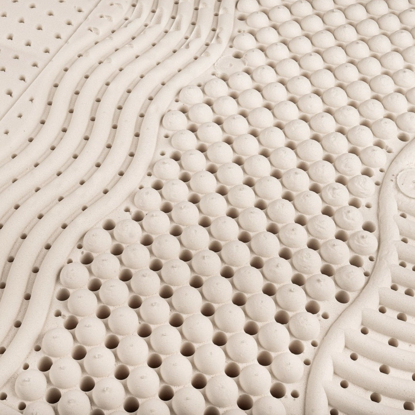 TUUR ® 100% natuurlatex matrassen, toppers en kussens - Aarding